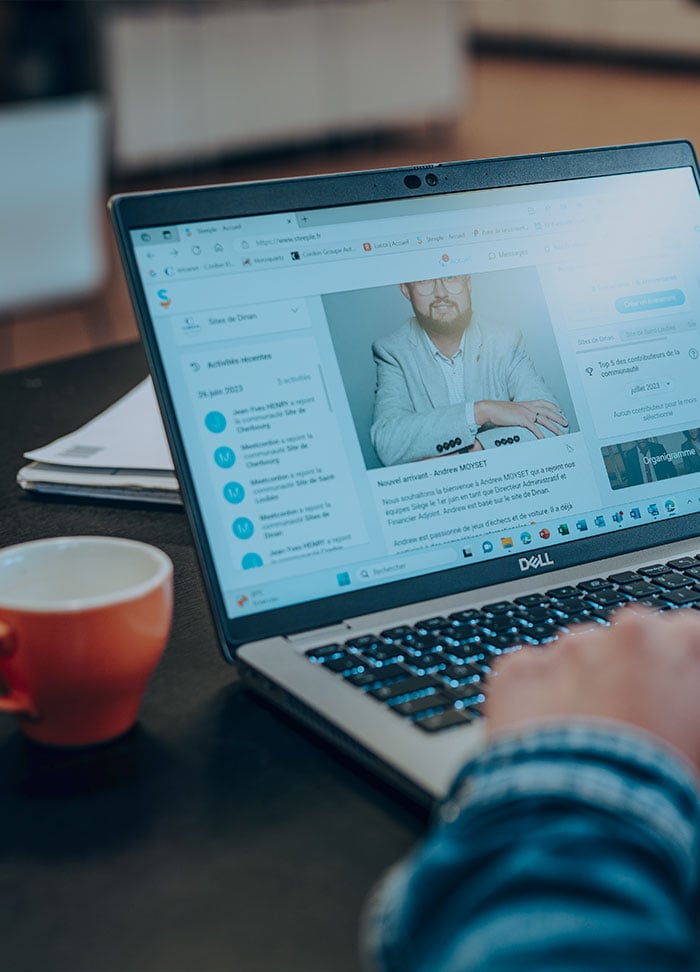 Steeple the phygital internal communication tool for all companies
